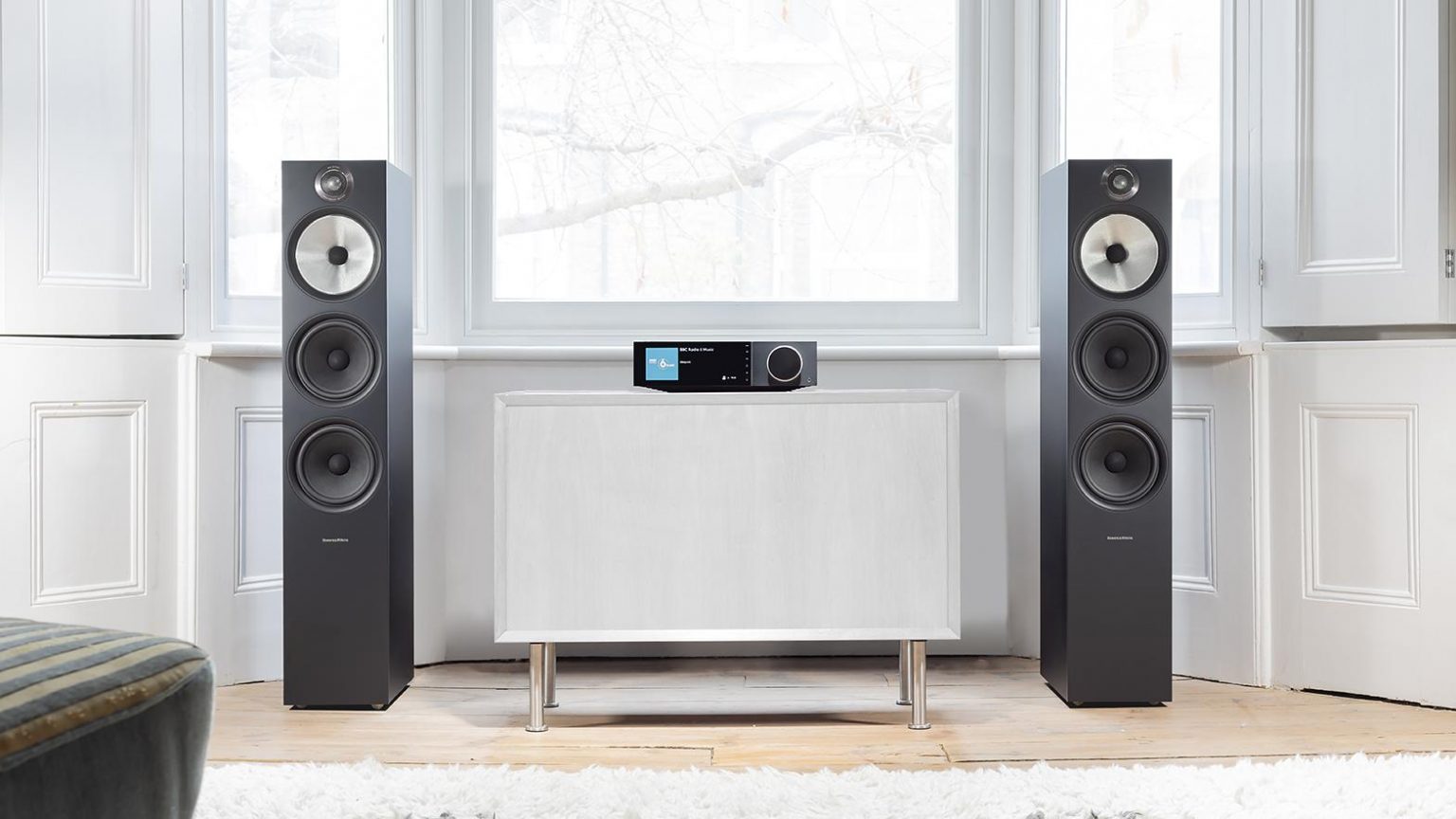 Using the Right Loudspeakers - Saba Smart Systems
